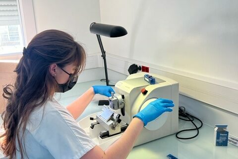 Anatomopathologie - Centre hospitalier de Valence